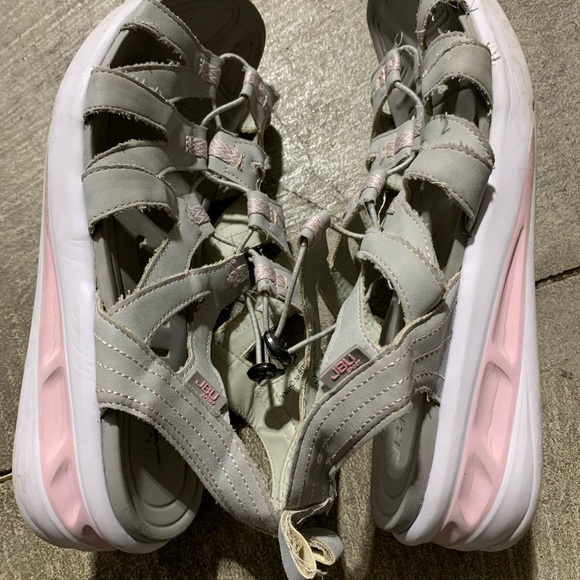 JBU | Shoes | Jbu Gray Sandals Strappy Metallic Design Women 9 | Poshmark